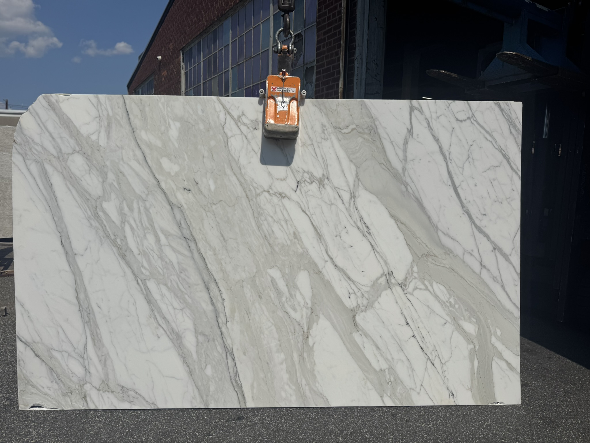 Calacatta Gold Extra – Everest Marble