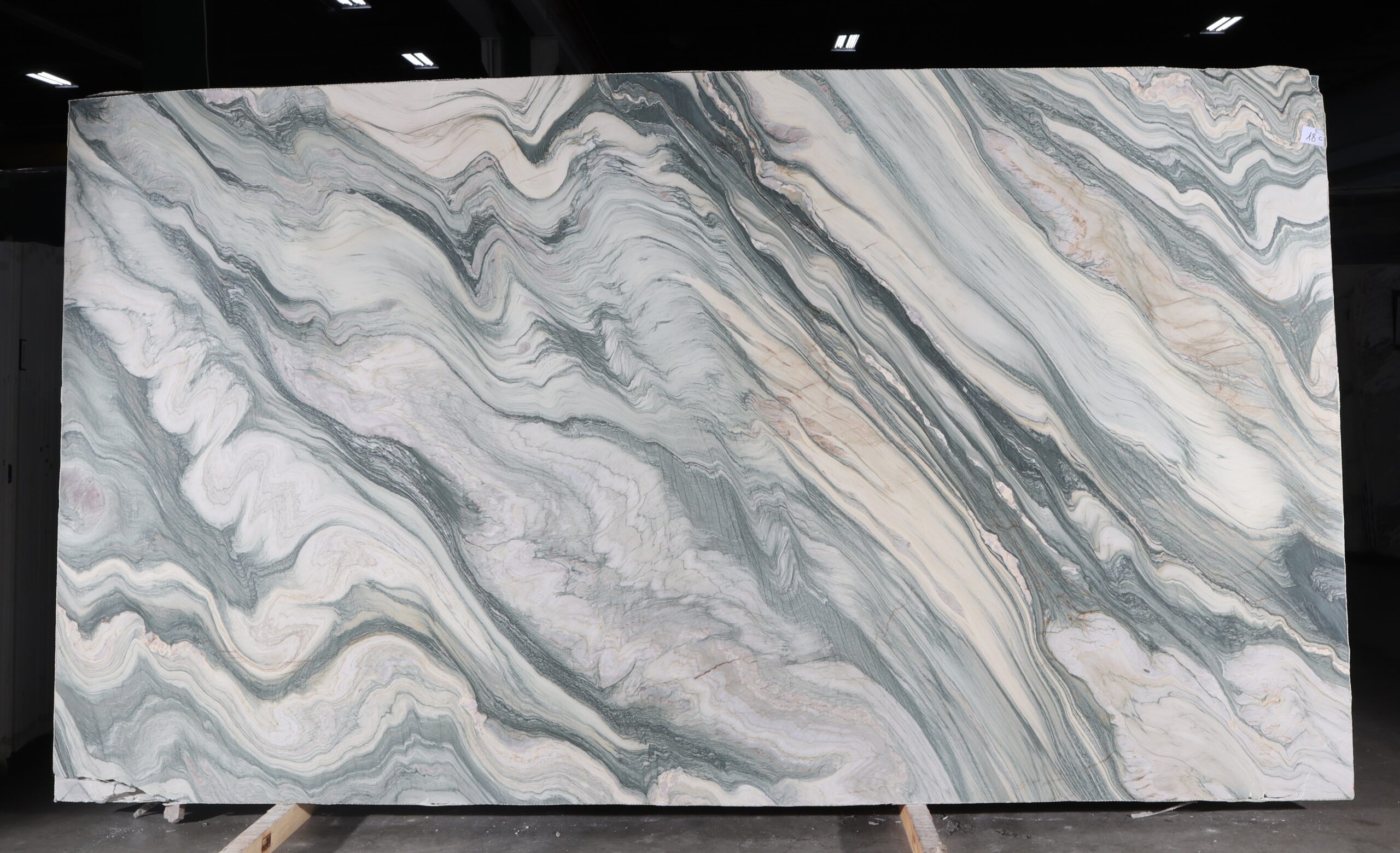 Cipollino – Everest Marble