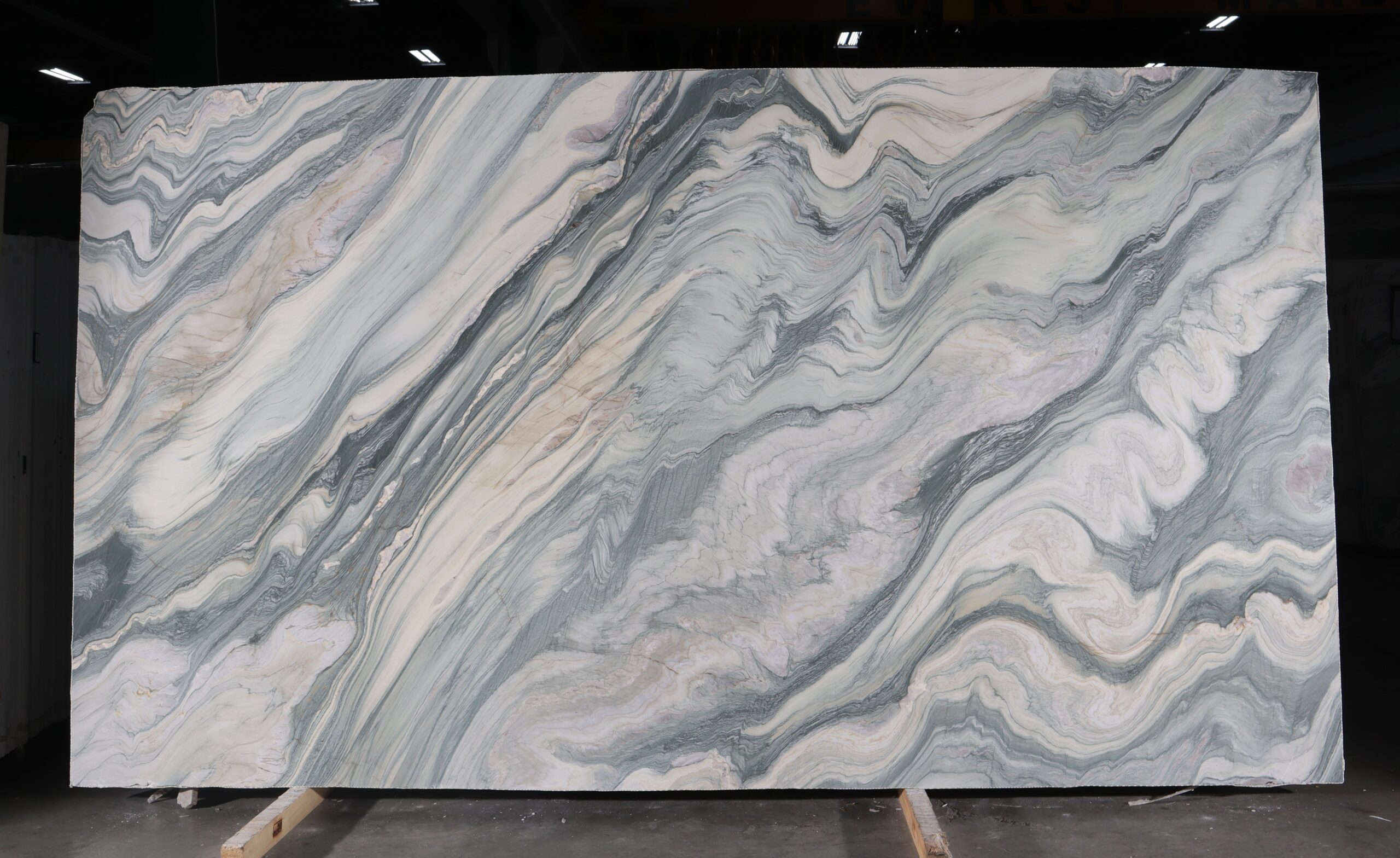 Cipollino – Everest Marble